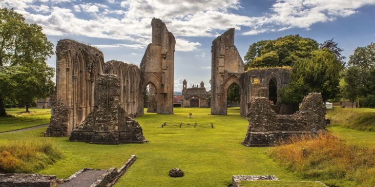 Discover Somerset's historic landmarks – Kingfisher Visitor Guides